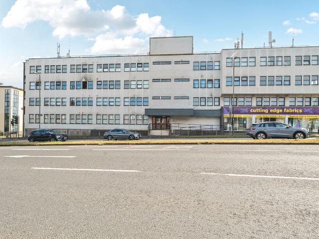 Hulbert Road, Waterlooville, Hampshire PO7, 1 bed flat to rent, £950 pcm | PrimeLocation