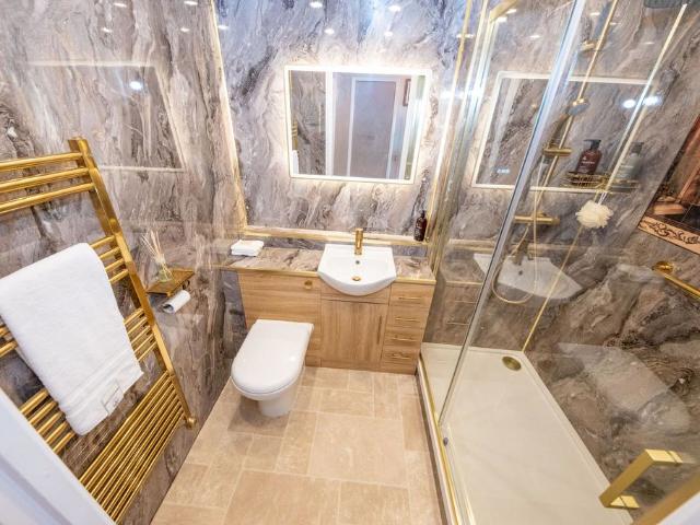 Hulbert Road, Waterlooville PO7, 1 bed flat to rent, £1,000 pcm | PrimeLocation