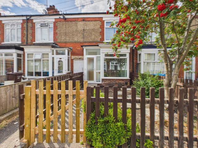 Hull, North Humberside HU5, 2 bed terraced house to rent, £695 pcm | PrimeLocation