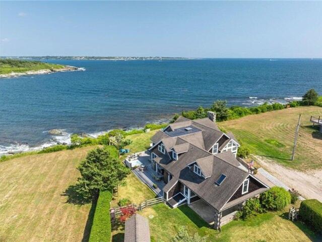 Hull Cove St, Jamestown, Home For Sale