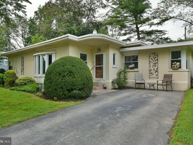 Hull Dr, Wyndmoor, Home For Sale