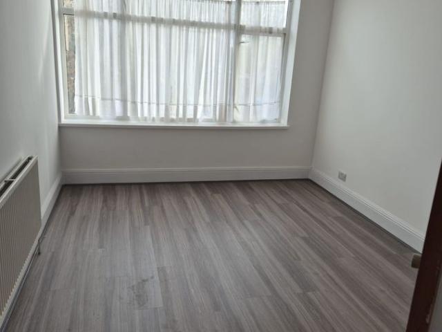 Hull HU9, 1 bed flat to rent, £750 pcm | PrimeLocation