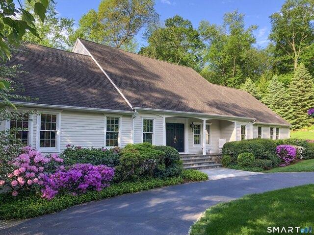 Hull Pl, Ridgefield, Home For Sale