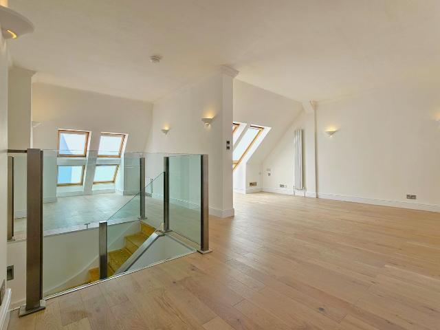 Hulme Place, London SE1, 3 bed flat to rent, £4,000 pcm | PrimeLocation