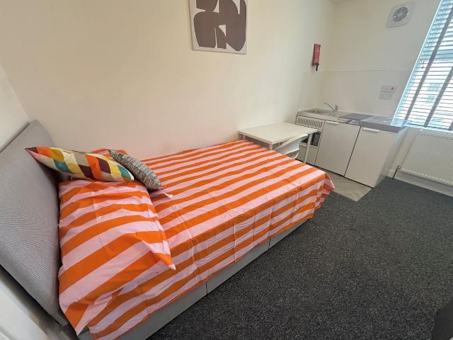 Hurcott Road, Kidderminster DY10, Room to rent, £700 pcm | PrimeLocation