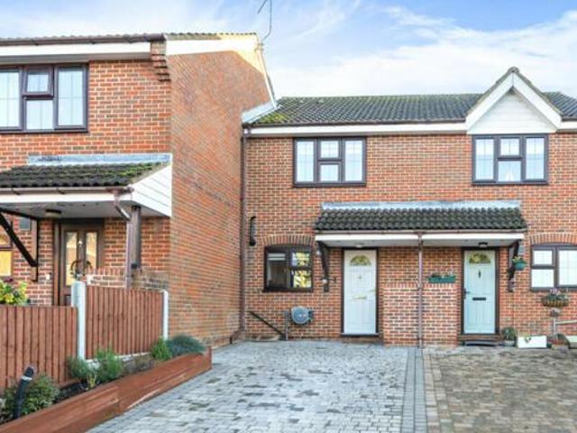 Hurlands Place, Farnham, 2 Bedroom Terraced