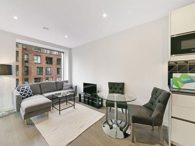 Hurlock Heights, 4 Deacon Street, Elephant & Castle, London SE17, Studio to rent, £2,167 pcm | PrimeLocation