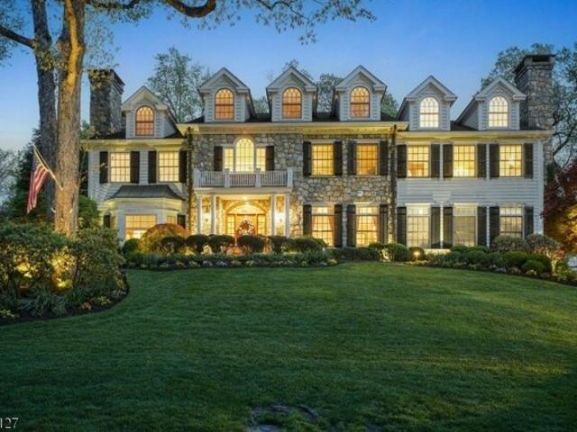 Huron Dr, Chatham Township, Home For Sale