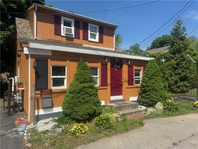 Huron St, Warwick, Home For Sale