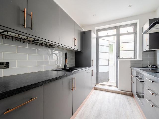 Hurst Avenue, Worthing, West Sussex BN11, 3 bed flat to rent, £1,600 pcm | PrimeLocation