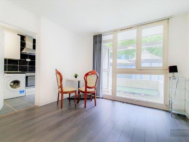 Hurst, Penton Rise, Kings Cross. 2 bed apartment to rent £2,950 pcm £681 pw