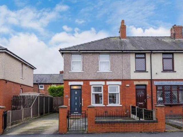 Hurst Street, Leigh, 2 Bedroom Semi detached