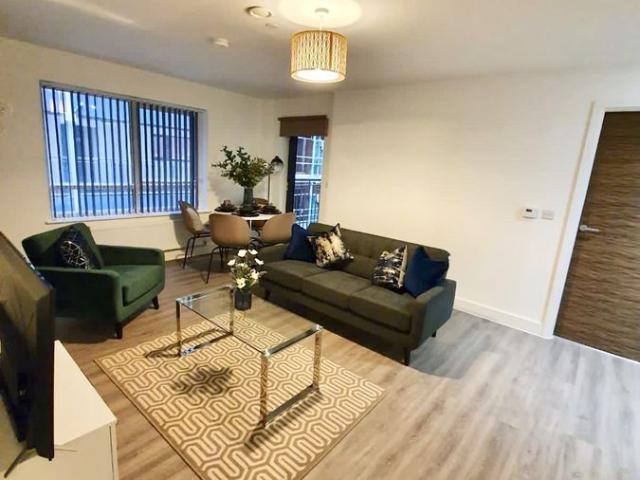Hurst Street, Liverpool L1, 2 bed flat to rent, £1,150 pcm | PrimeLocation
