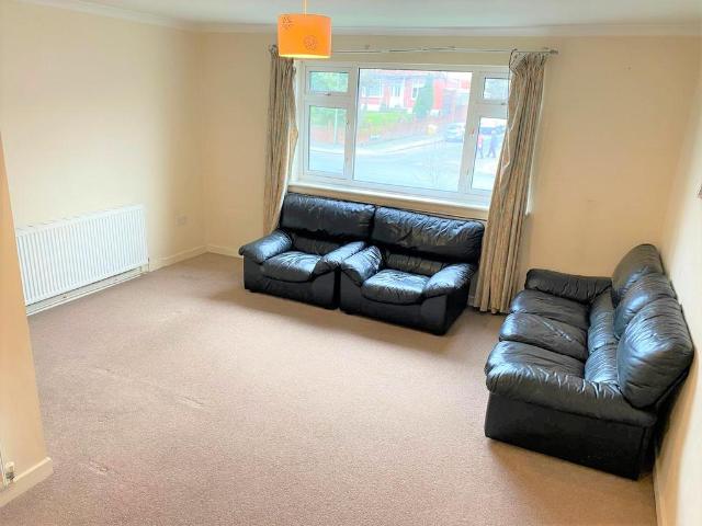 Hurstwood Court, Woodhouse Road,N12 3 bed flat to rent £1,850 pcm £427 pw