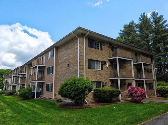 Huse Rd Unit,manchester, Condo For Sale