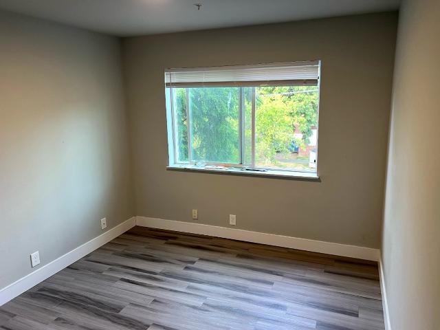 Husky Court Apartments Studio Apartment for Rent at 4629 21st Ave Ne, Seattle, WA 98105 University District