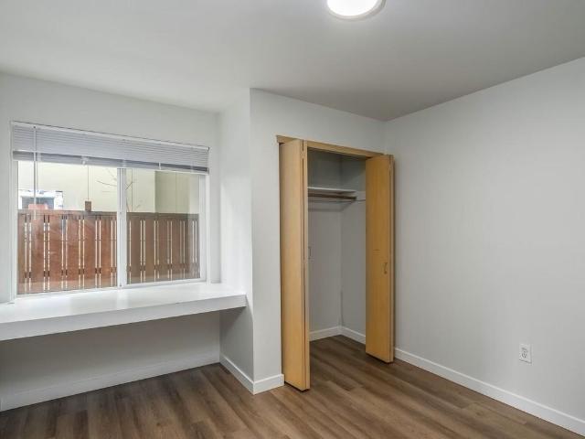 Husky Place Studio Apartment for Rent at 4548 20th Ave Ne, Seattle, WA 98105 University District