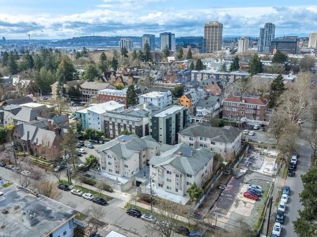 Husky Place Studio Apartment for Rent at 4548 20th Ave Ne, Seattle, WA 98105 University District