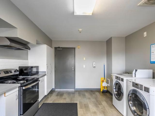 Husky Place Studio Apartment for Rent at 4548 20th Ave Ne, Seattle, WA 98105 University District