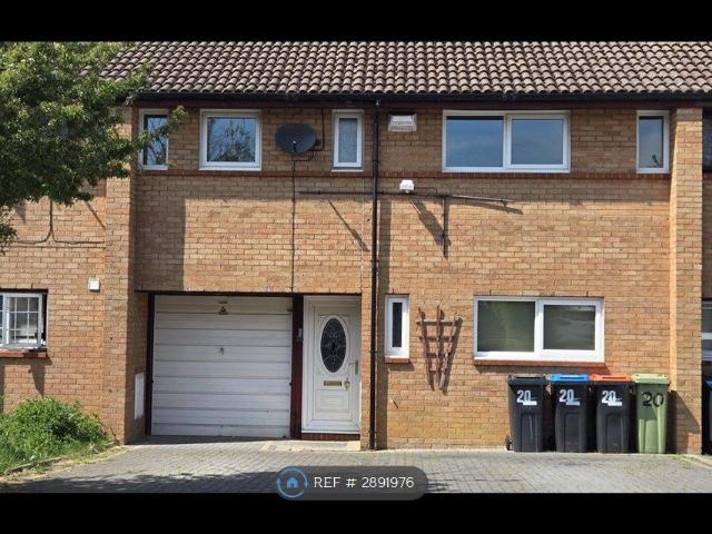 Hutton Avenue, Milton Keynes MK6, 4 bed terraced house to rent, £1,900 pcm | PrimeLocation