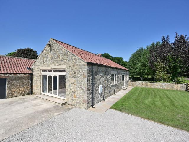 Hutton Grange, Hutton Conyers HG4, 2 bed barn conversion to rent, £1,800 pcm | PrimeLocation