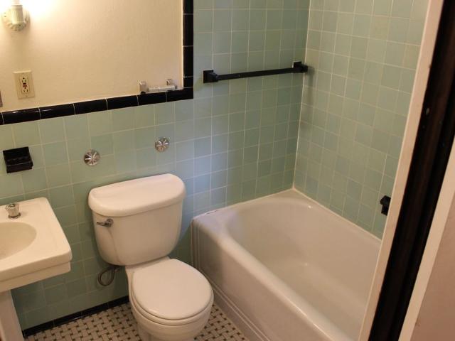 HUTCH Studio Apartment for Rent at 100 W Hutchinson Ave, Edgewood, PA 15218 Edgewood
