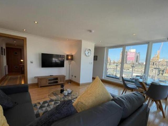 Hutcheson Street, Glasgow, 1 Bedroom Penthouse