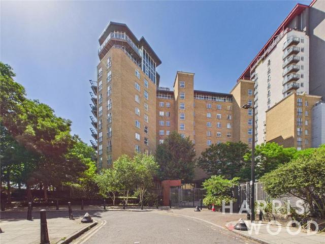 Hutchings Street, London, E14 2 bed apartment to rent £2,400 pcm £554 pw