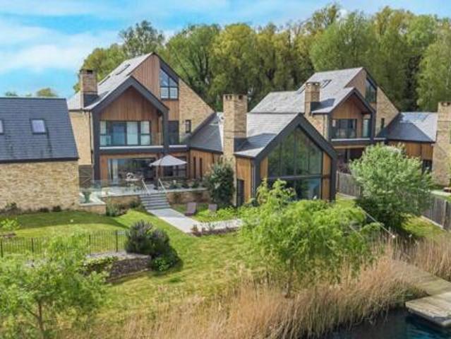 Huxley Court, South Cerney, 6 Bedroom Detached