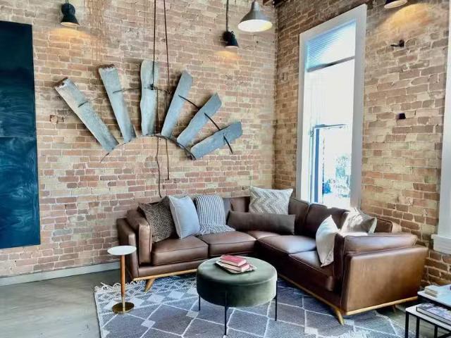 HVH Freedom Lofts 20 20 N Freedom Blvd #20