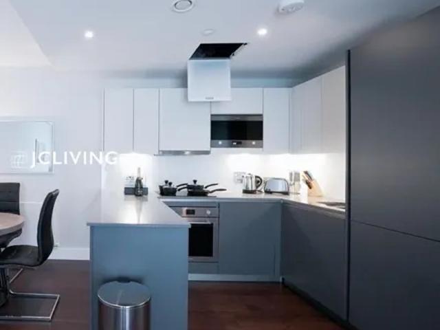 Hybrid Fitness Canary Wharf, 19 Harbour Way, Millwall, London, E14 9YN, United Kingdom | 1 bed apartment for rent #167549121 | Rentberry