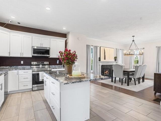 Hycrest Rd, Charlton, Home For Sale