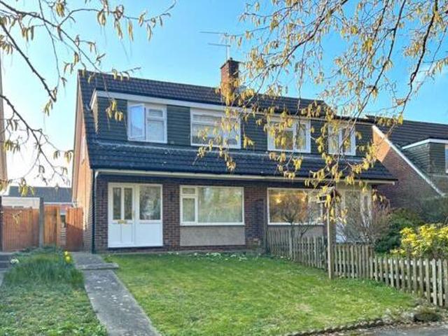 Hyde Avenue, Thornbury, 3 Bedroom Semi detached