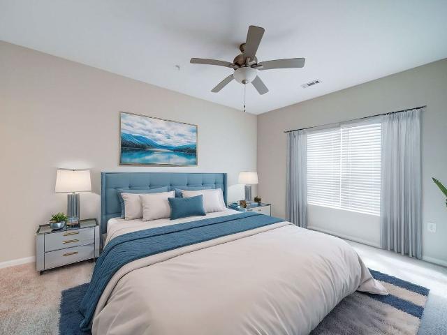 Hyde Glen Apartments 2 Bedroom Apartment for Rent at 11110 Hyde Pointe Ct, Charlotte, NC 28262 University City North