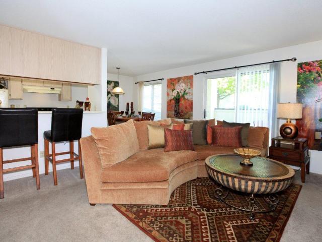HYDE PARK 2 Bedroom Apartment for Rent at 5150 N Valentine Ave, Fresno, CA 93711 Fig Garden Loop