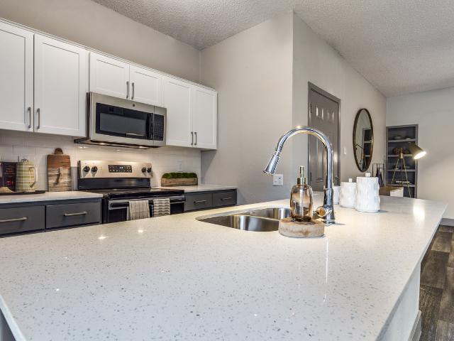 Hyde Park at Valley Ranch 1 Bedroom Apartment for Rent at 10201 N Macarthur Blvd, Irving, TX 75063 Valley Ranch