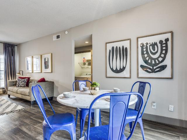 Hyde Park at Valley Ranch 2 Bedroom Apartment for Rent at 10201 N Macarthur Blvd, Irving, TX 75063 Valley Ranch