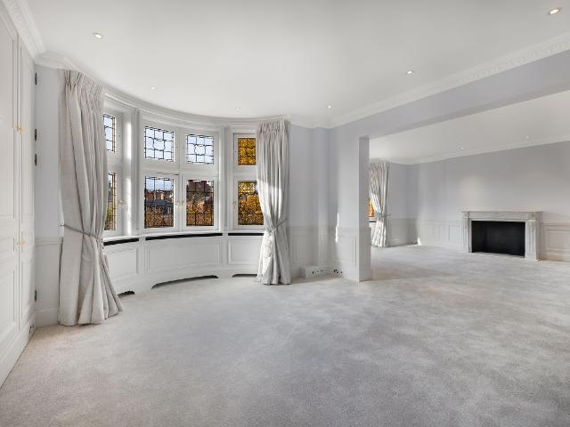 Hyde Park Gate, Kensington, London SW7, 6 bed flat to rent, £28,167 pcm | PrimeLocation