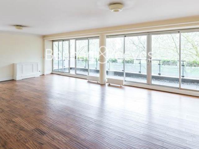 Hyde Park Gate, Kensington SW7 4 bed apartment to rent £11,700 pcm £2,700 pw
