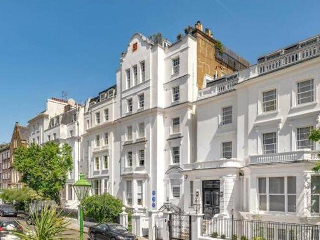 Hyde Park Gate, London, 2 Bedroom Apartment
