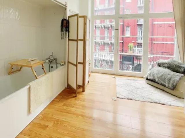 Hyde Park Mansions, 7 Cabbell Street, London, NW1 5AZ, United Kingdom | Room for rent #165462541 | Rentberry