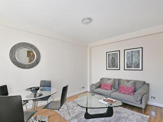 Hyde Park Square, Hyde Park, 2 Bedroom Flat
