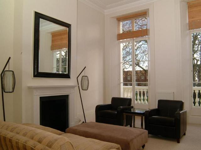 Hyde Park Square, Hyde Park Estate. 1 bed flat to rent £4,312 pcm £995 pw