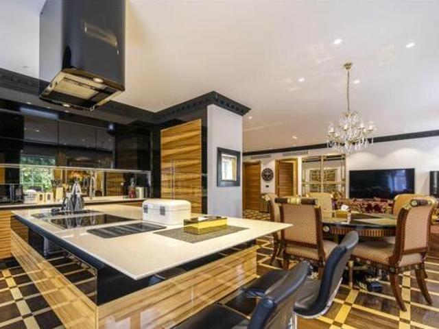 Hyde Park Square, London, 4 Bedroom Flat