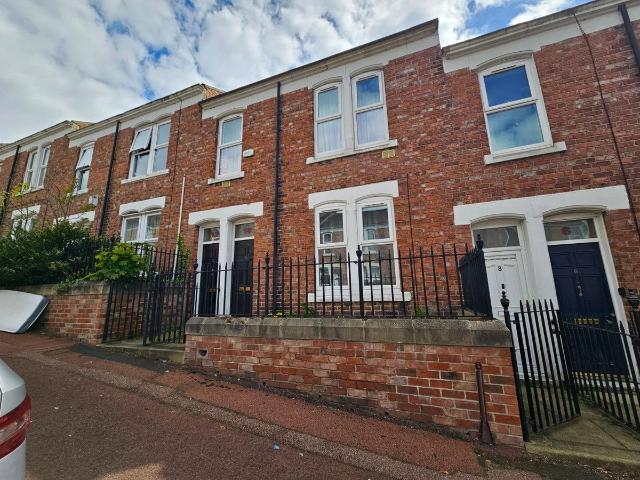 Hyde Park Street, Gateshead, 4 NE8, 2 bed flat to rent, £595 pcm | PrimeLocation