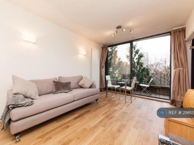 Hyde Park Place, London, W2 1 bed flat to rent £3,000 pcm £692 pw