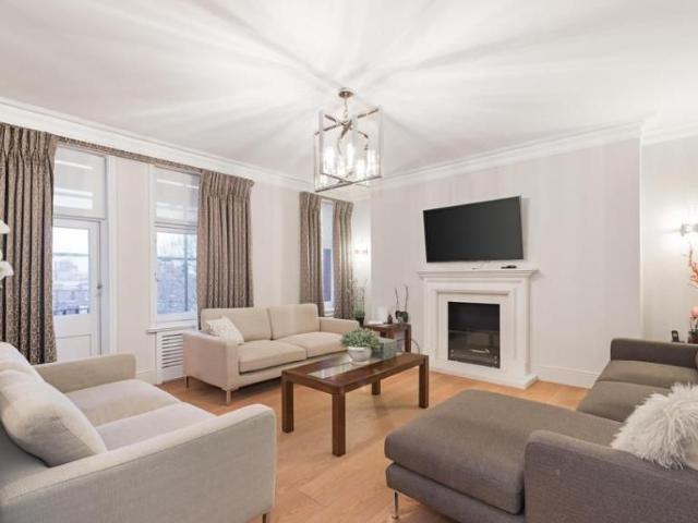 Hyde Park Place, W2, London