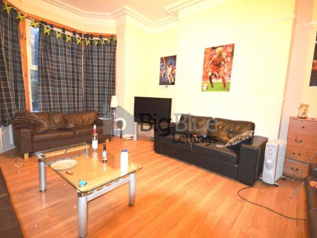 Hyde Park Road, Hyde Park, Leeds LS6 7 bed terraced house to rent £3,640 pcm £840 pw