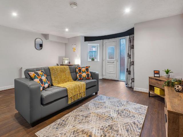 Hyde Park Road, Leeds LS6, 1 bed flat to rent, £836 pcm | PrimeLocation