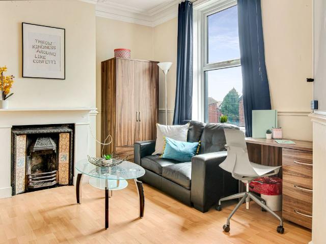 Hyde Park Road, Leeds LS6, 1 bed terraced house to rent, £780 pcm | PrimeLocation
